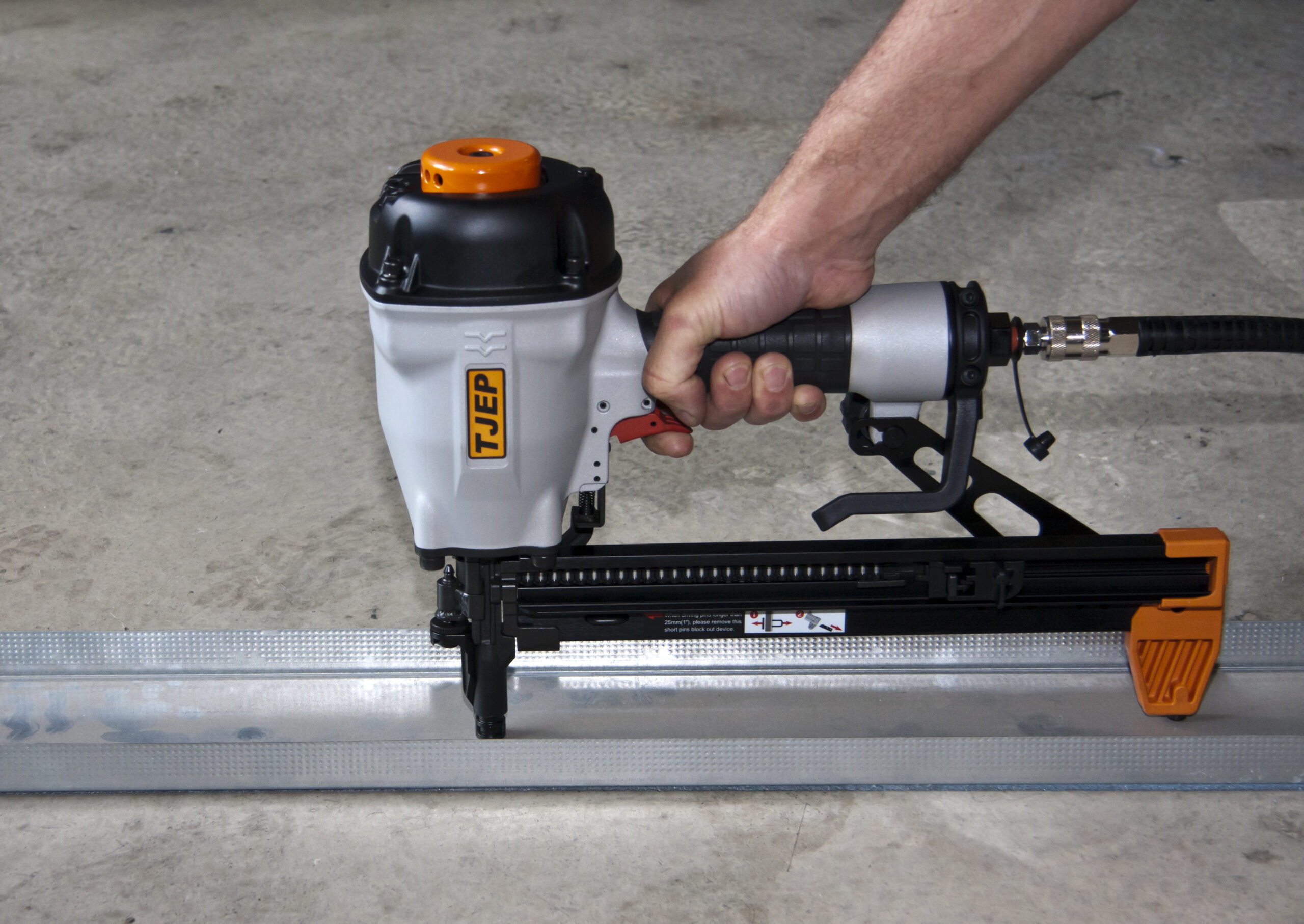Different Type of Nail Guns - Top 3 Tips